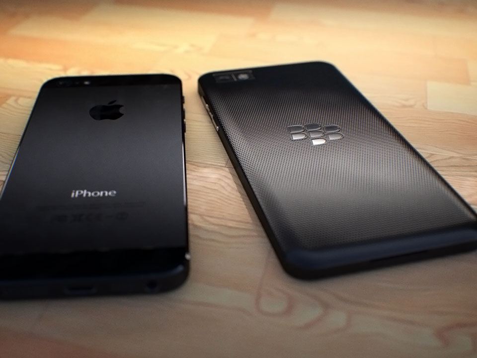 BlackBerry CEO Says Apple Isn't Innovating iPhone UI